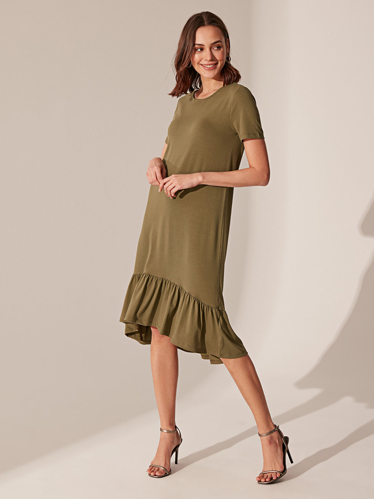 LCW CLASSIC Standart Fit Kısa Kollu Penye Kadın Elbise