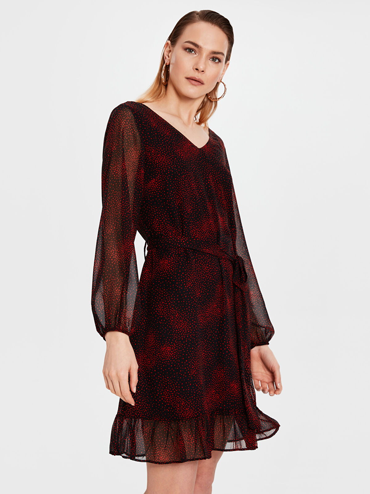 LCW VISION V Yaka Standart Fit Uzun Kollu Şifon Kadın Elbise