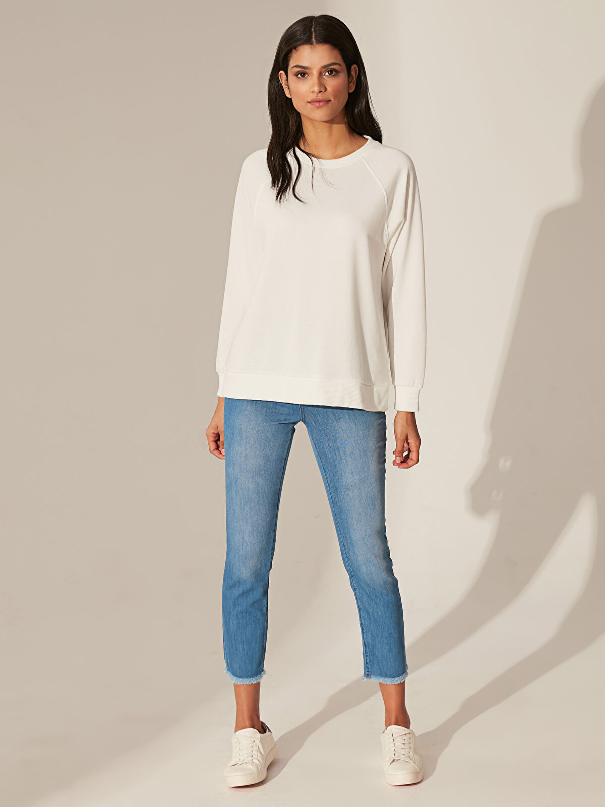 Bilek Boy Düz Paça Jean Pantolon