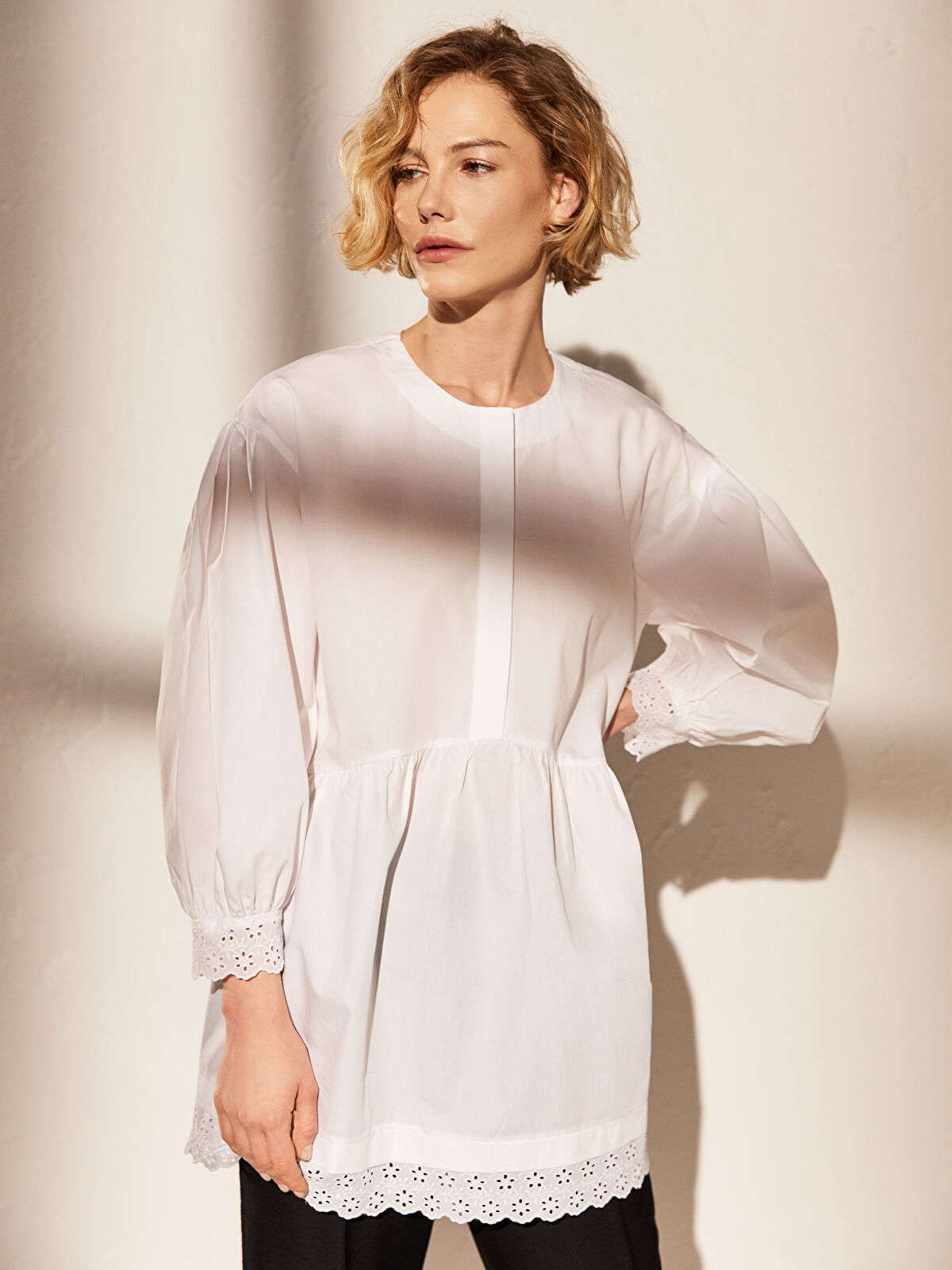 Dantel Detaylı Poplin Tunik