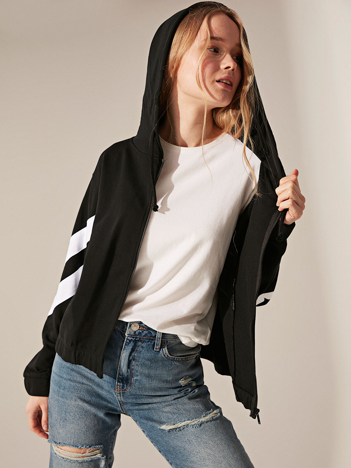 LCW CASUAL Kapüşonlu Baskılı Uzun Kollu Kadın Spor Hırka