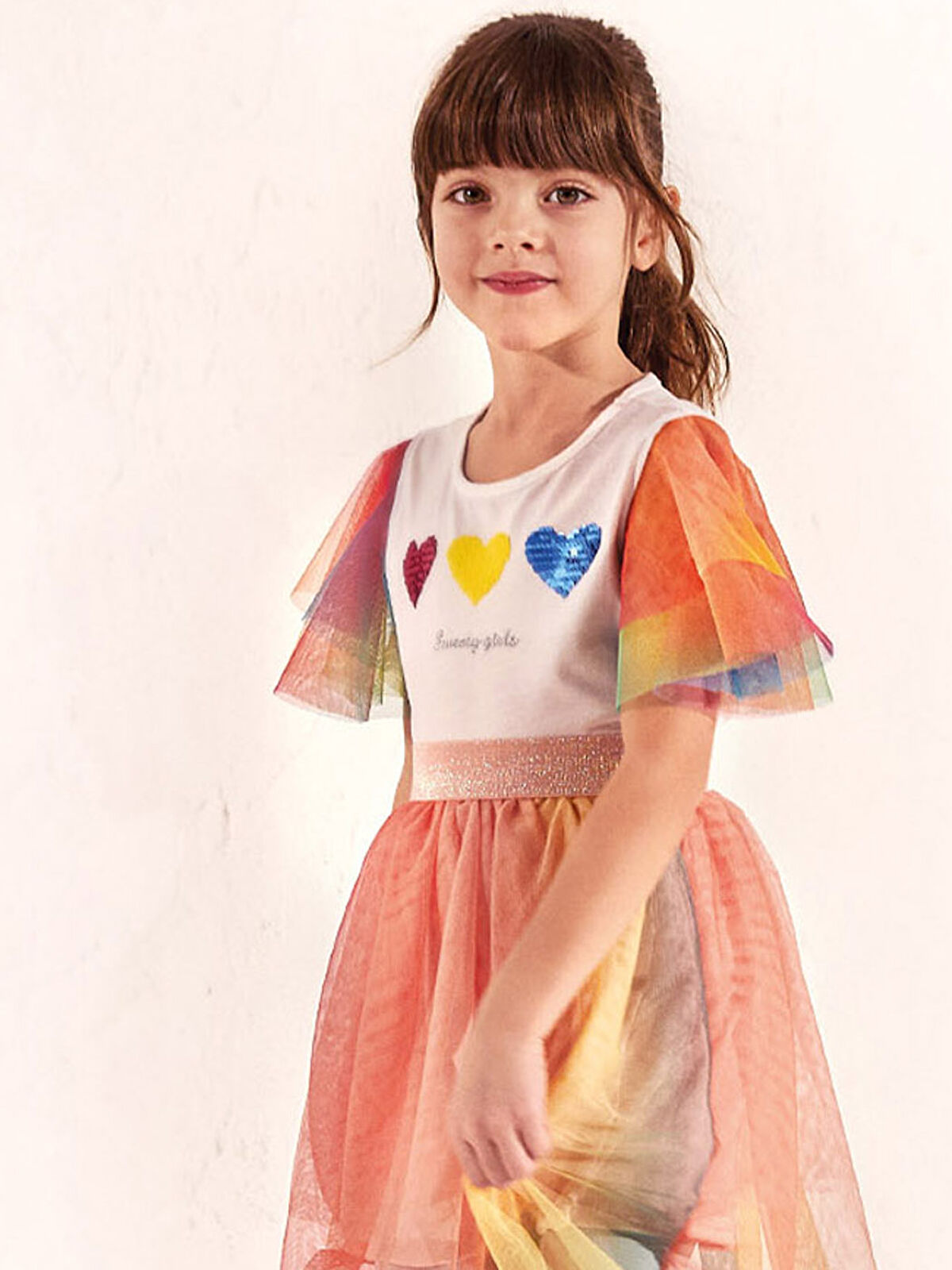 Bisiklet Yaka Pul İşlemeli Kolları Renkli Tüllü Kız Çocuk Tişört