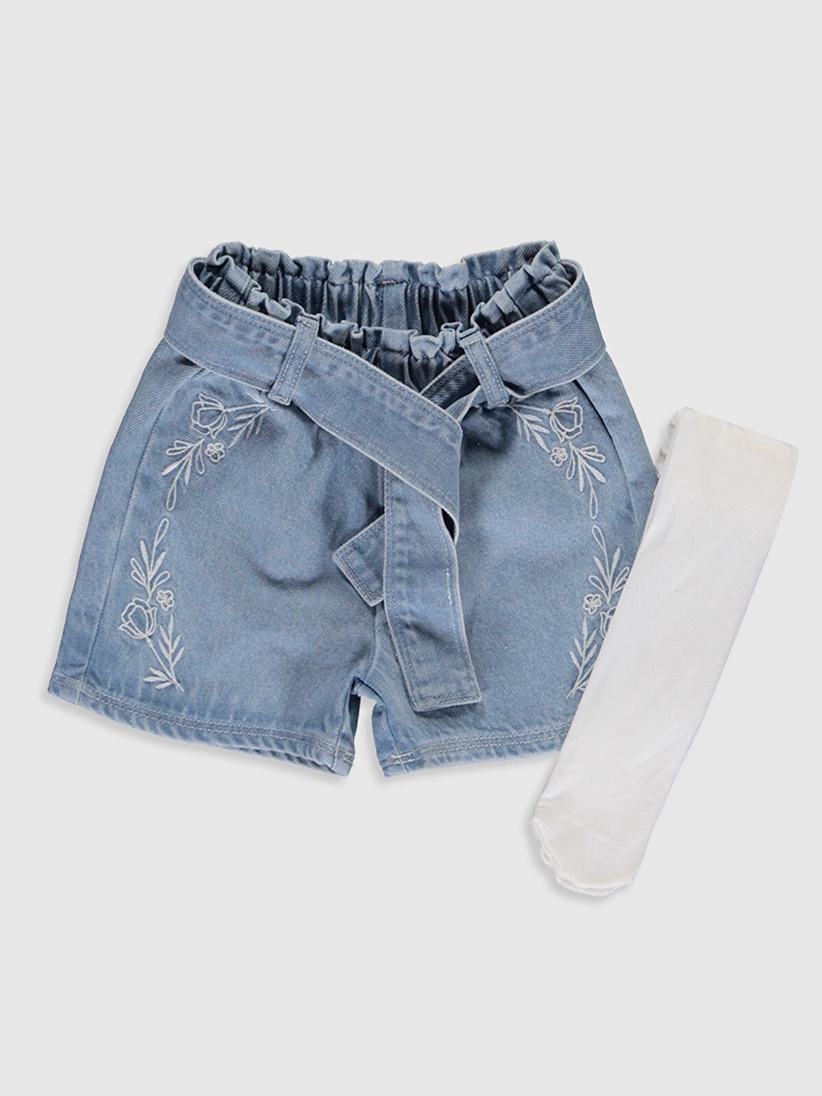 Kız Bebek Nakışlı Jean Şort ve Külotlu Çorap