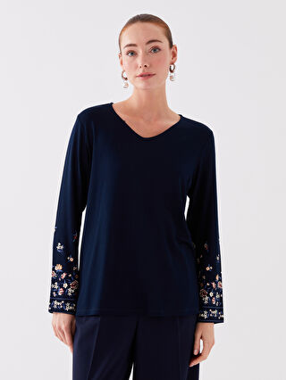 LACİVERT V Yaka Desenli Uzun Kollu Kadın Tişört - W39458Z8-Y5H | LCW