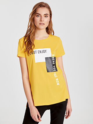 SARI U Yaka Kısa Kollu Kadın Tişört - 9SR209Z8-FUV | LCW