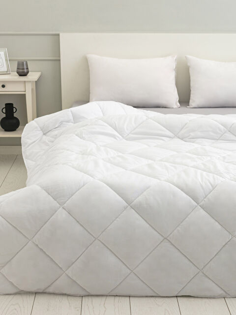 Стеганные одеяла - Спальня - LCW Home - 1 - LC Waikiki